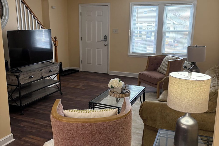 Newly Renovated Townhome - Kennett Square, PA