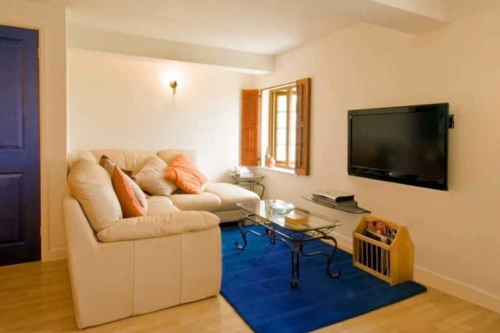 Two Bedroom Apartment Situated In The Countryside Parish Of St Pierre Du Bois - Guernsey