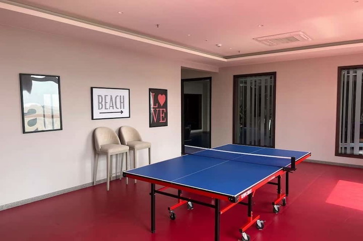 2-bedroom Corporate Suite With Swimming Pool, Gym, Wifi, Ac - Gandhinagar