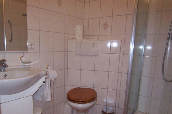 Doppelzimmer Nr. 5 Mit Balkon - Freiburg