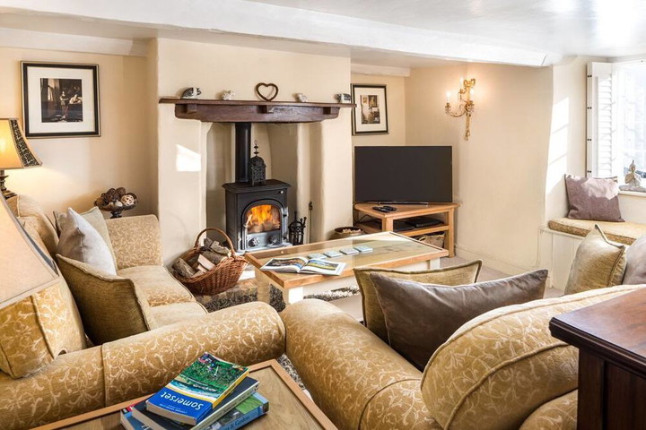 Spacious Luxury Thatched Cottage With Private Hot Tub On The Edge Of Exmoor - Porlock