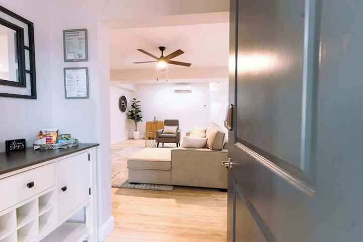 New In Downtown + Free Parking - Lexington, KY