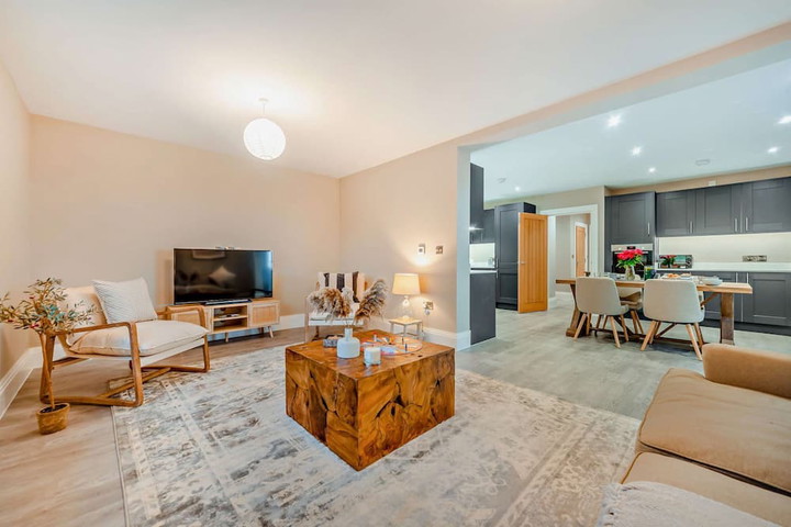 Stylish Dog Friendly Cotswold Holiday Apartment In Burford - Riverview - Bibury