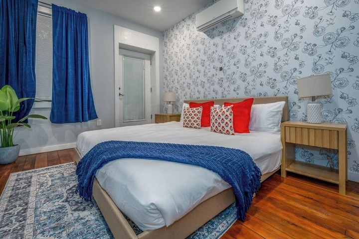 Otr By Findlay+sleeps 6ppl+lux King Bed+private Balcony+wifi+2nd Fl - Cincinnati, OH
