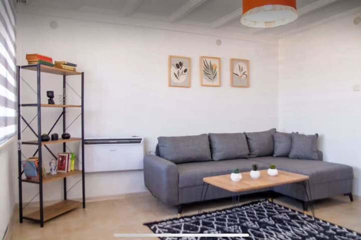 Scenic Three-level Retreat - Konak