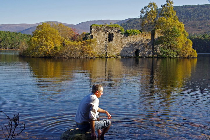 Mountain View Is A Very Rare Find With Its Peaceful Haven At The Back Of The Property With Unspoiled - Aviemore