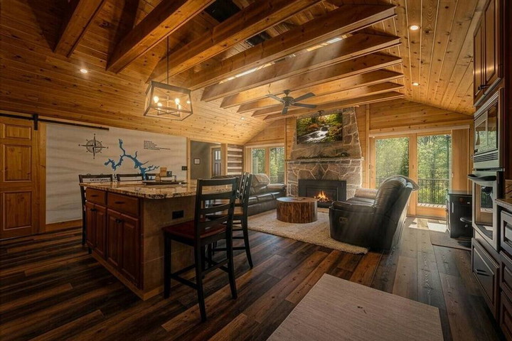 Cozy Cabin, Sauna! Hot Tub! Filtered Lake Views! - Maryland