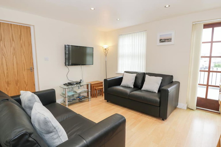 Whistle Stop Apartment, Pet Friendly In Porthmadog - Portmeirion