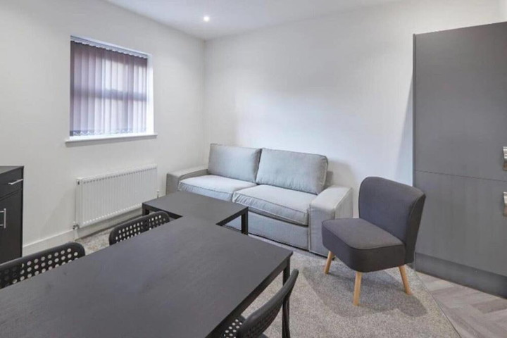 Belvilla Crewe City Centre Hotel | Family Room 4 - Crewe