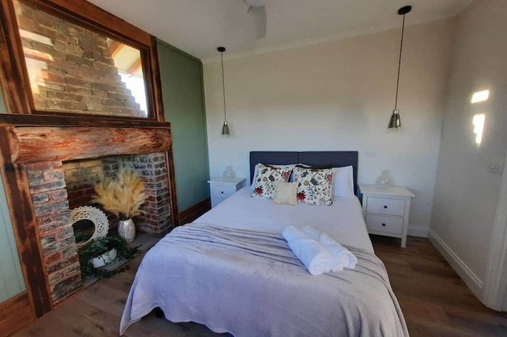 Grasmere Lodge With Garden - Melbourne