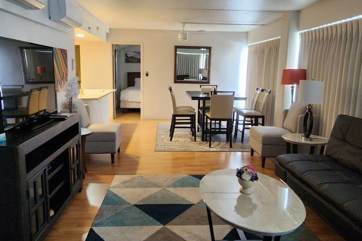Luxury Ilikai 2-bedroom 2-bathroom Unit No Resort Fees! Free Wifi - Honolulu