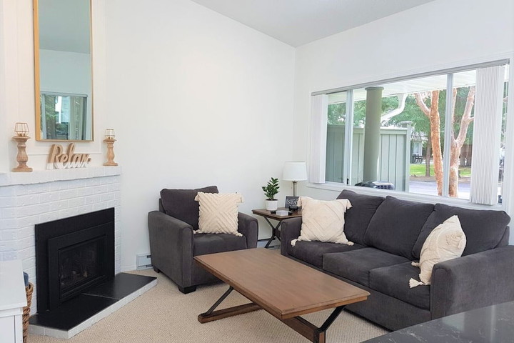 Rathtrevor Beach - Pool + Hot Tub (Sleeps 6) - Vancouver Island