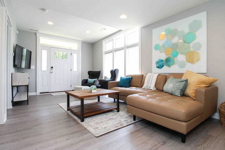 Lux 4-bedroom Dsm Home, Great Location! - Des Moines, IA