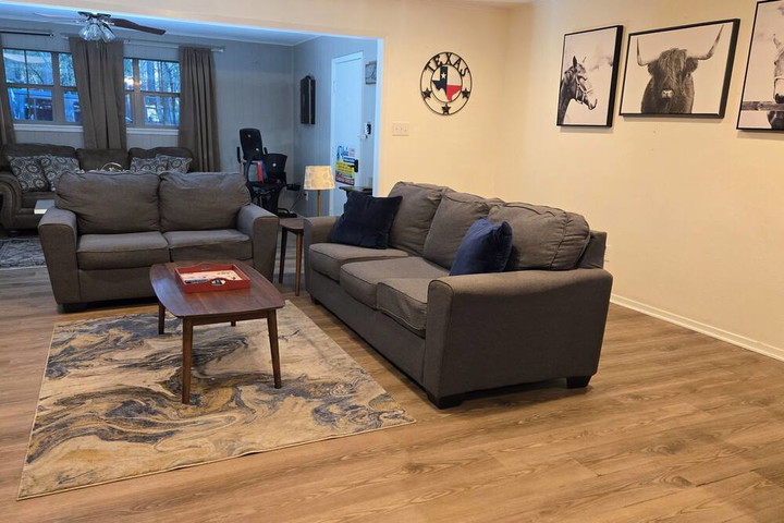 Charming 2-bedroom House With Ac In Tranquil Tyler - Tyler, TX
