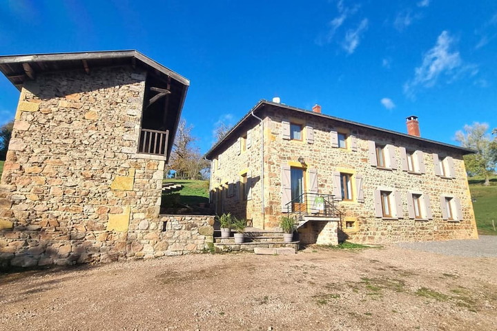 Gîte Campagnard Moderne Avec Animaux Admis, Terrasse Et Internet - Beaujolais
