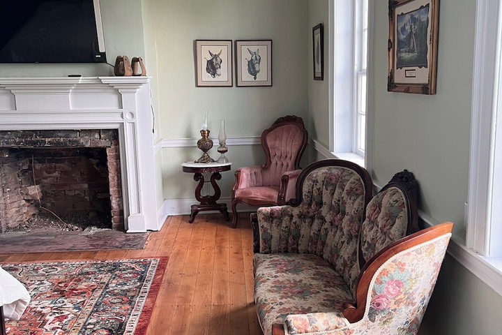Historic Farm Stay At The Hager Hideaway - Harrodsburg, KY