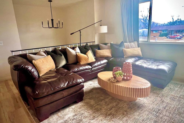 Luxe 5 Br Family Friendly Oasis-5 King Beds-hot Tub-fire Pit-ski-hike-yard Games - Highland, UT