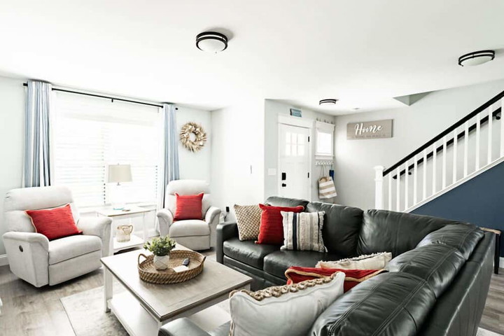 Dog-friendly Coastal Retreat · Fire Pit + Soaking Tub Coffee Bar - Sanford, ME