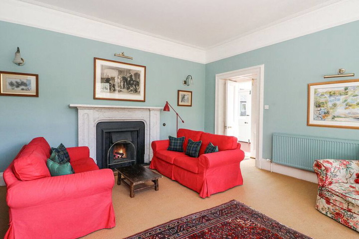 Camisky Lodge, Pet Friendly, Character Holiday Cottage In Caol - Fort William