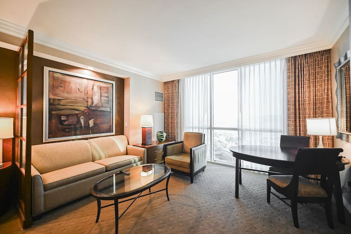 Strip View Studio  No Resort Fee  Free Parking B12r2 - The LINQ Hotel + Experience