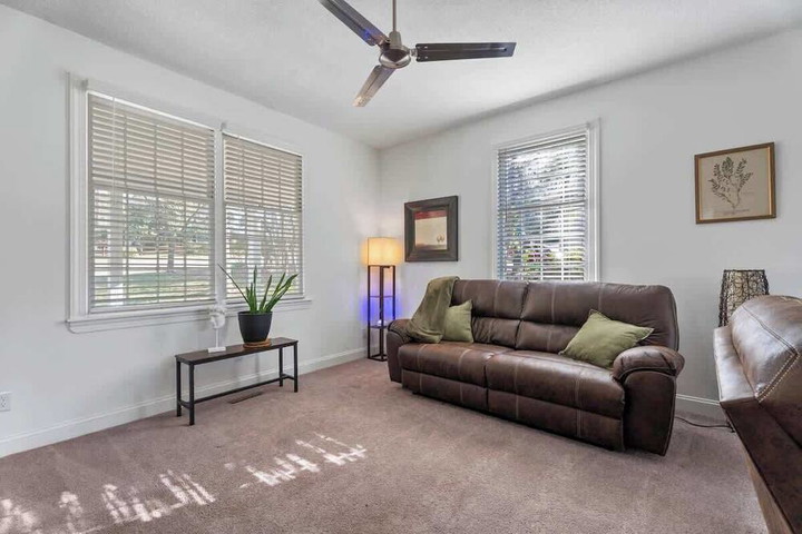 Hot Tub Oasis: Relaxing And Spacious Home - Cary, NC