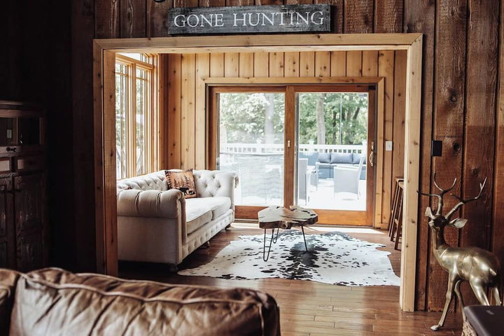 Rustic Country Getaway With Private Lake! - Great For Large Groups And Families - Granville, OH