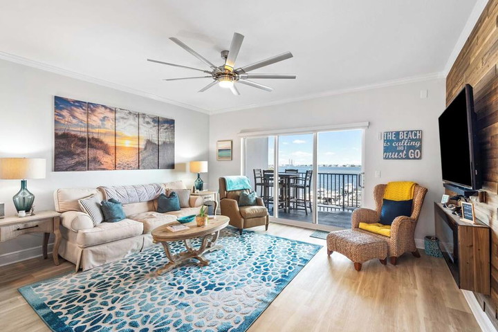 South Harbor 3c | Waterfront Condo | Boat Slip + Bayside Beach Access - Pensacola Beach, FL