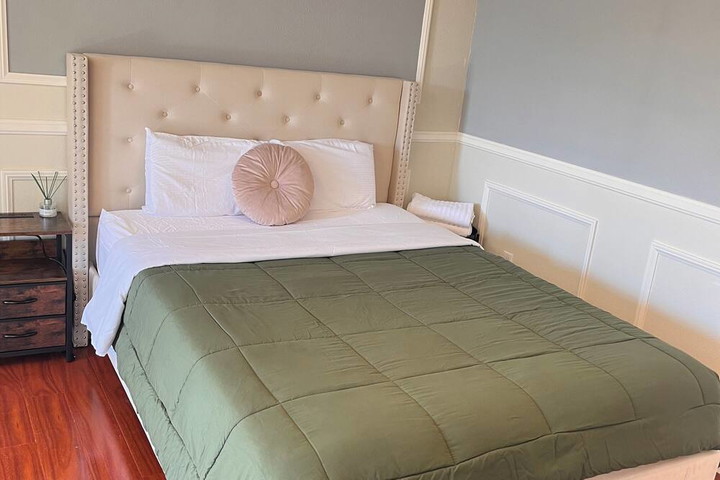 Studio Living / Near Airport / Quiet Neighborhood - West Covina, CA