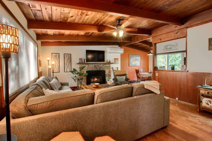 Cottage Near Yosemite & Bass Lake, Hot Tub - California