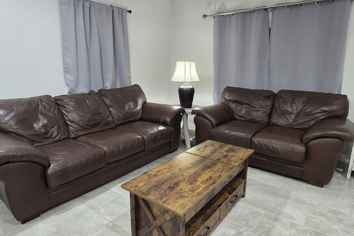 Serene 3-bedroom House With Ac In Charming Chandler - Chandler, AZ