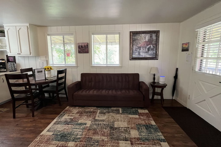 Charming Wine Country Cottage, Pet Friendly! - Los Álamos, CA