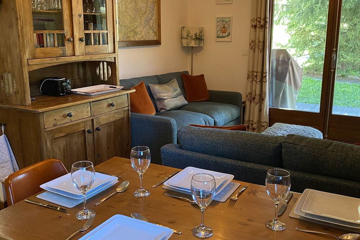 Appartement En Rez-de-chaussée à Samoëns, Station De Sports Dhiver Et Dété - Samoëns