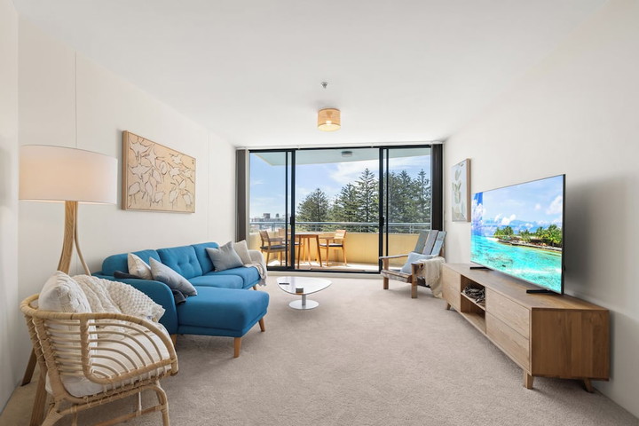 Pool View, Lift Access 503, Opposite North Cronulla Beach - Cronulla