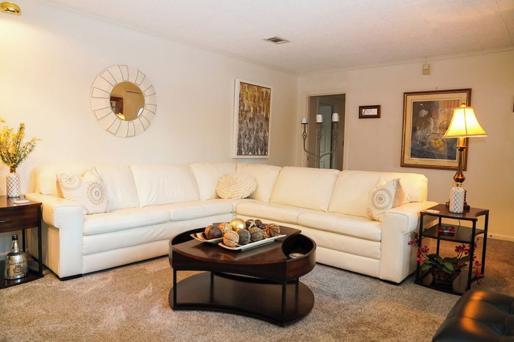 Youre Perfect Historic Downtown Milton Getaway Awaits! - Milton, FL