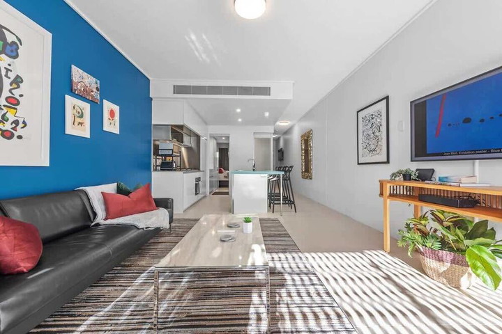 Artful Abode! 1bed/1bath/1car ~ 5 Mins To Cbd - Brisbane