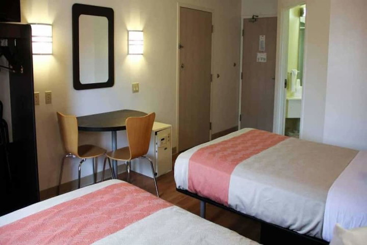 1 Queen Bed | Non-smoking, Micfridge - Ohio