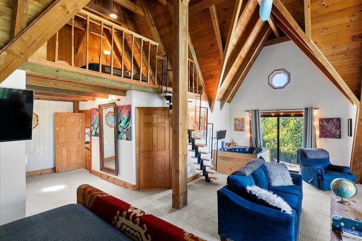 Pet-friendly Vacation Rental W/ Lake Access - Albany, NY