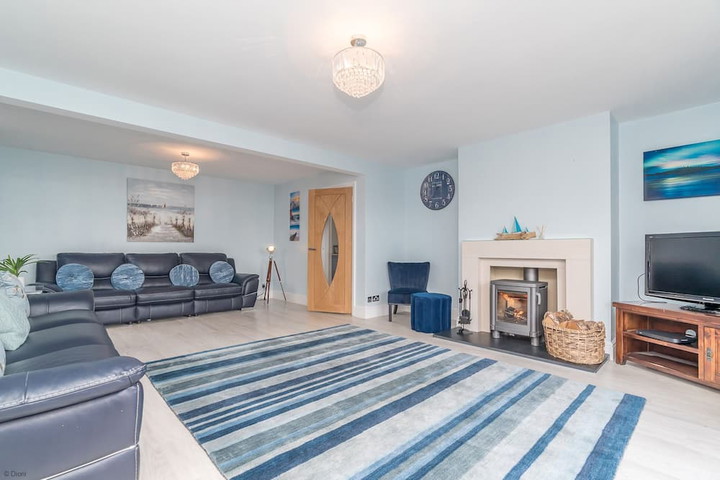 Four Bedroom Holiday Home With Views Over Cardigan Bay | Ty-mari - Harlech
