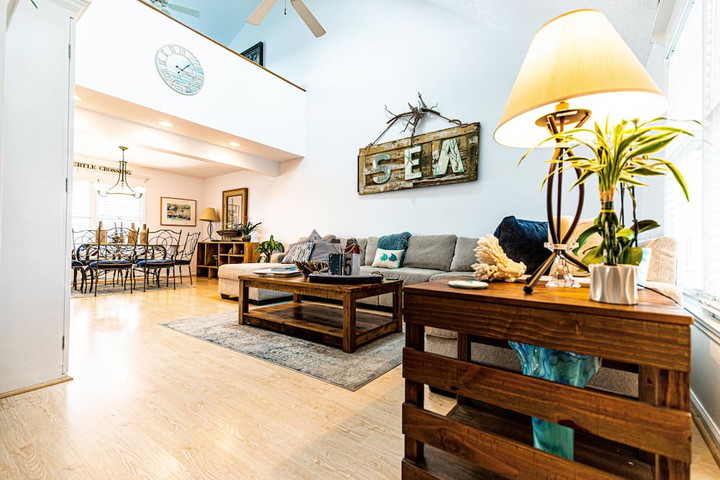 Amazing  Intercostal Waterway Home At Holden Beach - Oak Island, NC
