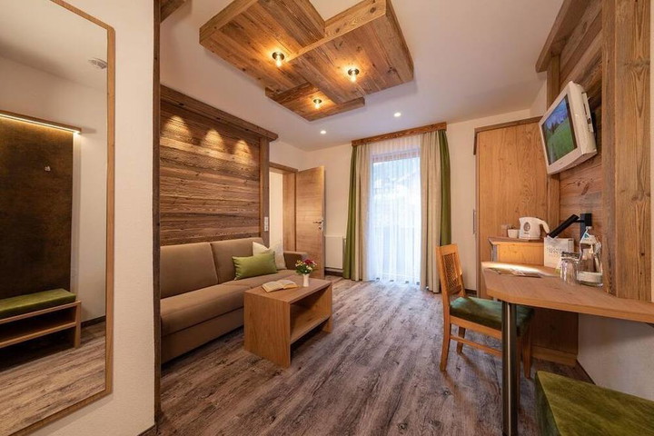 Juniorsuite Schmiedstock, Shower, Wc, 1 Bedroom - Sporthof Austria - Hallstatt