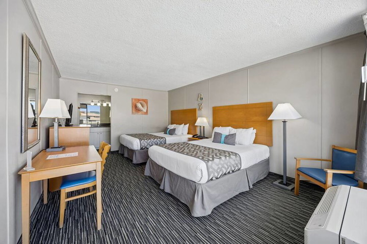 Beachside Motel Classic Near Ocean - Fernandina Beach, FL