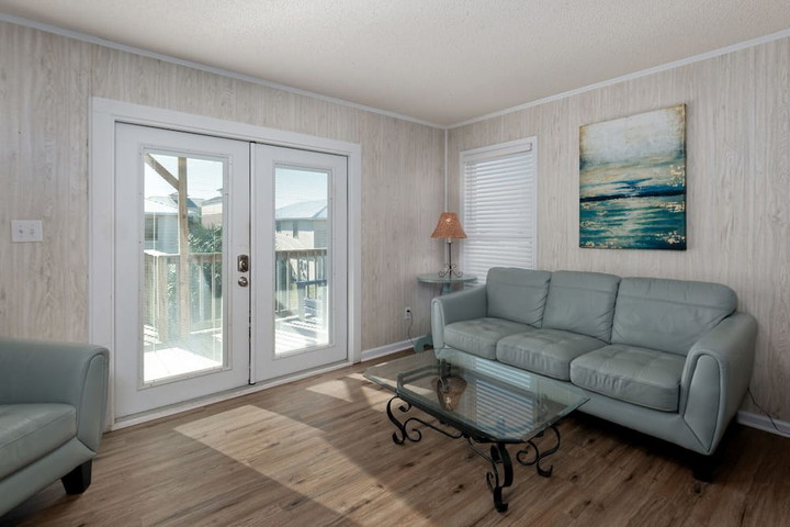 Affordable Vacation Home - Walk To The Beach, Restaurants, Shops, Etc!!!! - Foley, AL