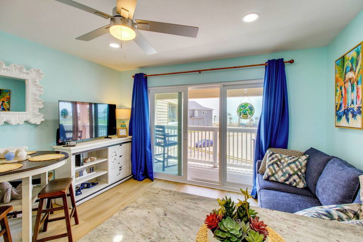 Poolside Fun, Ocean Strolls! Corpus Christi Escape - Corpus Christi, TX