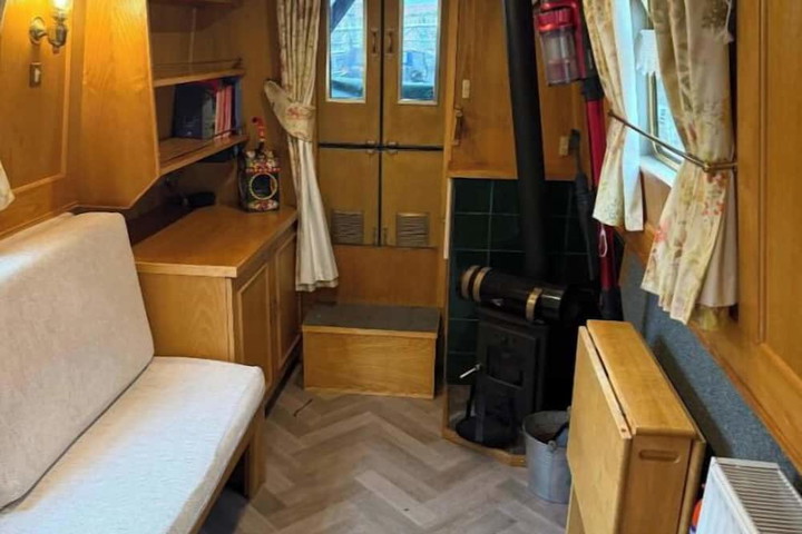 Narrowboat In Birmingham City - Birmingham