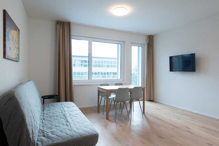 Zh Yellow 5 - Letzigrund Hitrental Apartment - Zürich