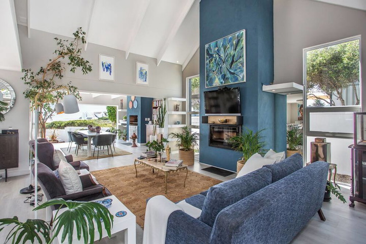 Beachfront Villa Blauprivate Coastal Luxury Retreat Where Ocean And Nature Meet - Grotto Bay