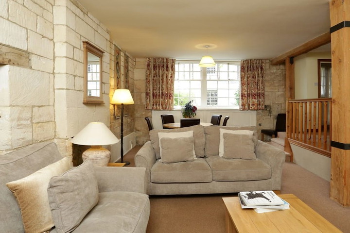 A Sudeley Castle Cottage That Sleeps 5 Guests  In 3 Bedrooms - Winchcombe