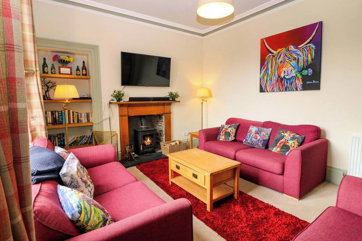 Tayview, Pet Friendly, Luxury Holiday Cottage, With Hot Tub In Killin - Killin