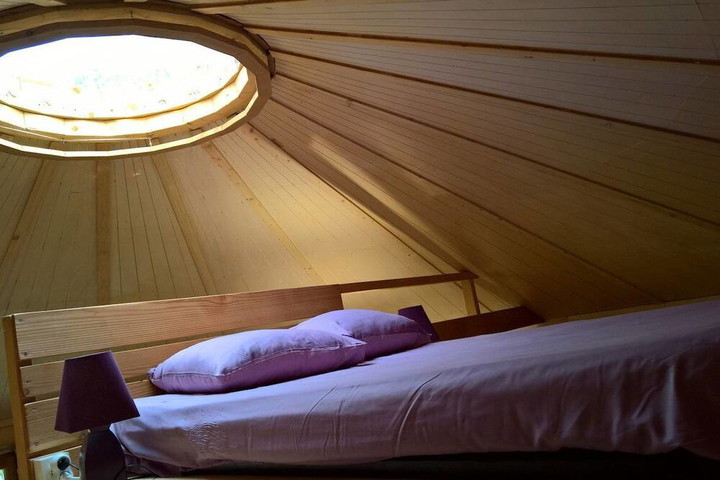 Logement Insolite Super Confort, Piscine Chauffée - Sisteron