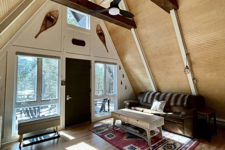 Adirondack Cozy A-frame Private & 5 Minutes To Whiteface Mountain. Pet Friendly. - Wilmington, NY